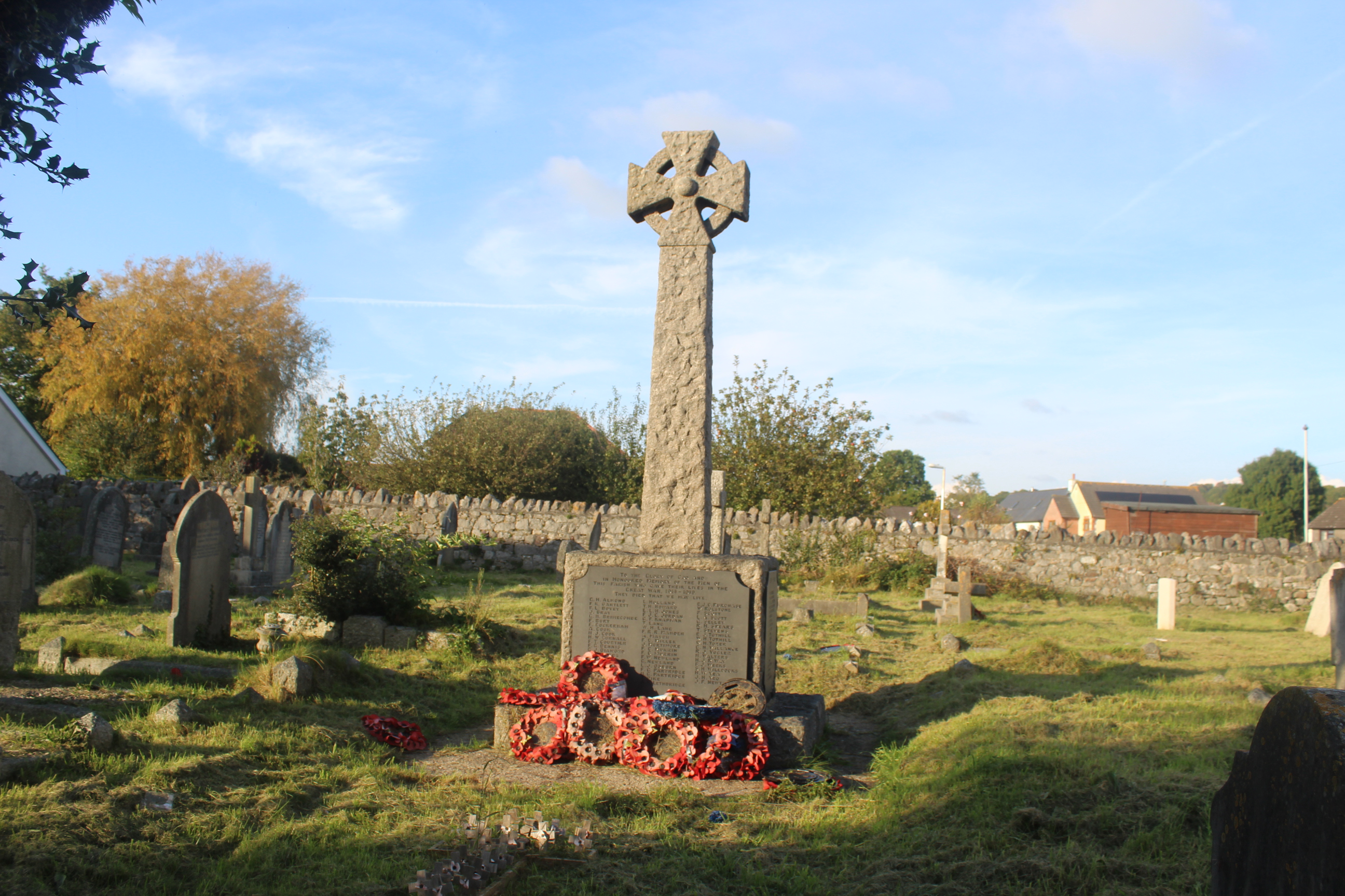 Kingsteignton - War Memorials Online